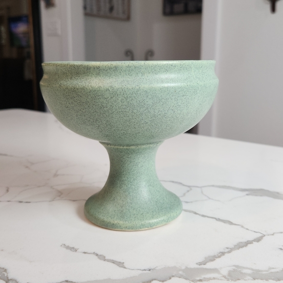 McCoy Floraline | Accents | Vintage Mccoy Floraline Green 46 Pedestal ...